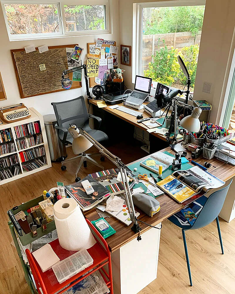 Nathan Snelgrove | Messy Desks